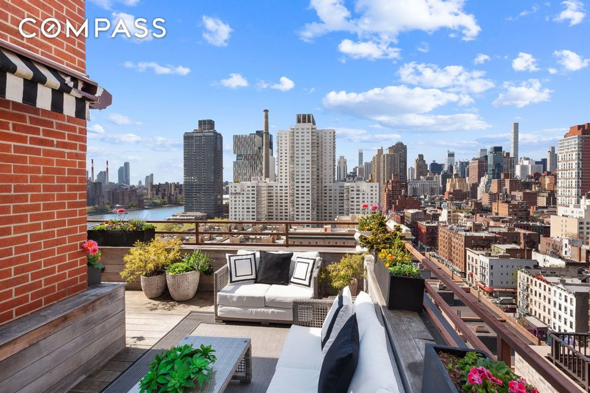 10 East End Avenue - 10 East End Avenue Cooperative in Upper East Side ...